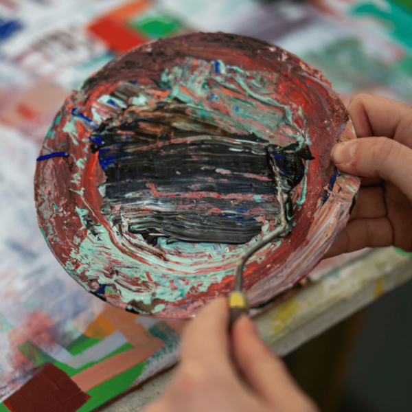 Postgraduate-diploma-art-therapy sandbox - Metàfora Art Therapy School