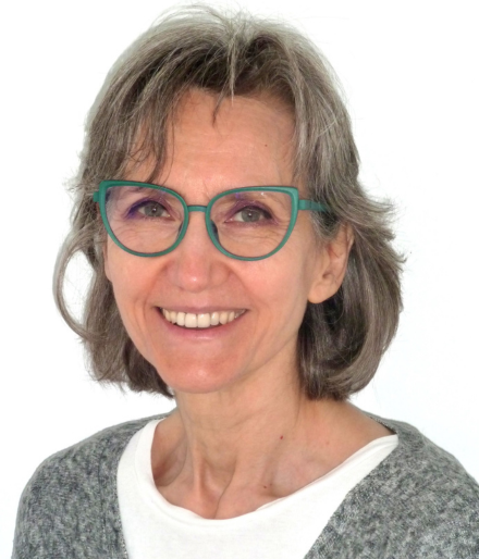 TEACHER NADIA COLLETTE - Metàfora Art Therapy School
